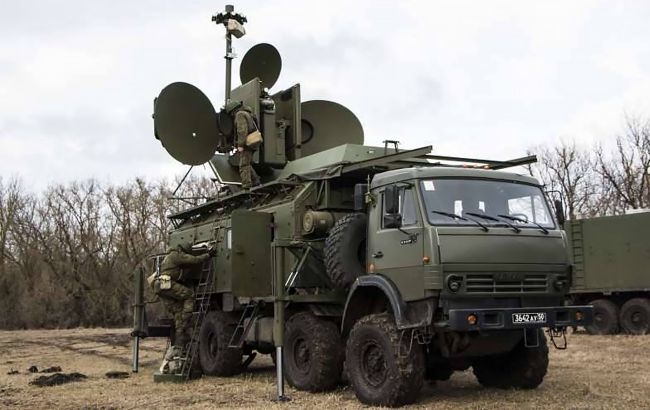 Ударили из HIMARS: ВСУ уничтожили новейший комплекс РЭБ «Палантин» (видео). Читайте на UKR.NET