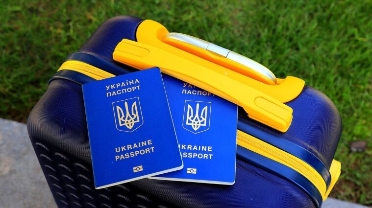 Кабмін розширив перелік українців призовного віку які можуть виїхати за кордон Читайте на Ukr Net