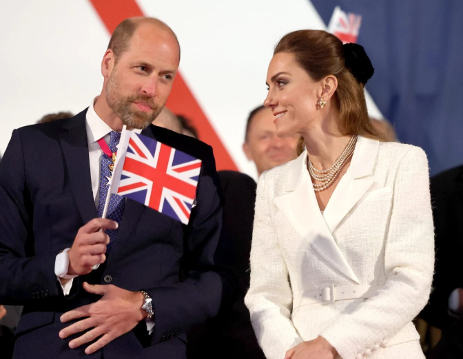 Міддлтон на урочистому концерті зявилася у перловому намисті й сукні 3 річної давнини Фото